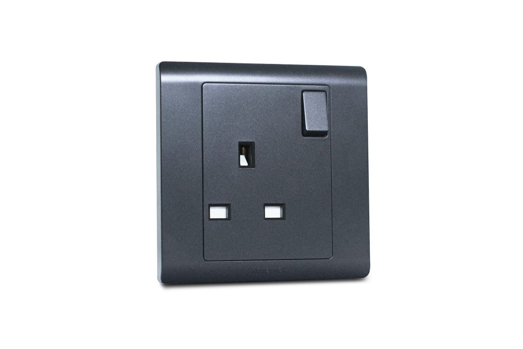 Switched Socket 13A Single R Series Urban Graphite MK Honeywell ...