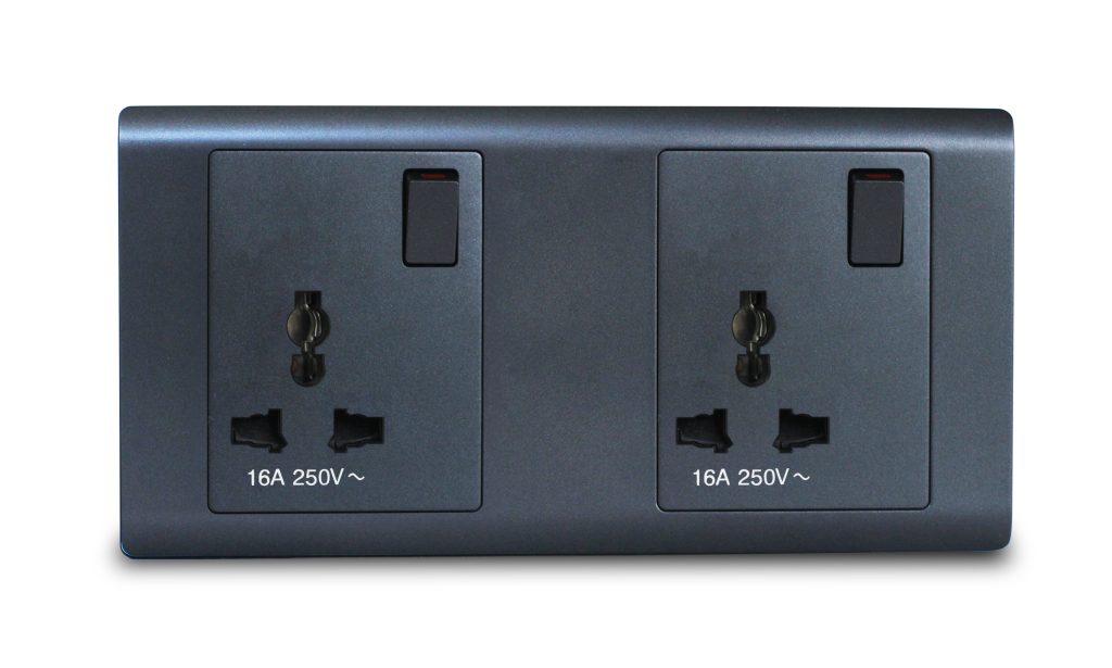Combination Double Switched Socket Universal 16A R Series MK Honeywell ...